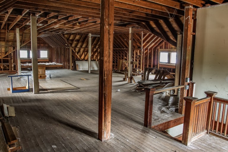 John Dutton House – Abandoned Southeast