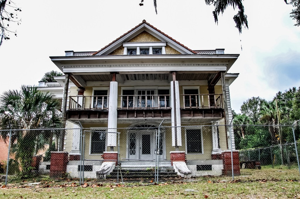 John Dutton House – Abandoned Southeast