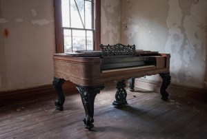 John Dutton House – Abandoned Southeast