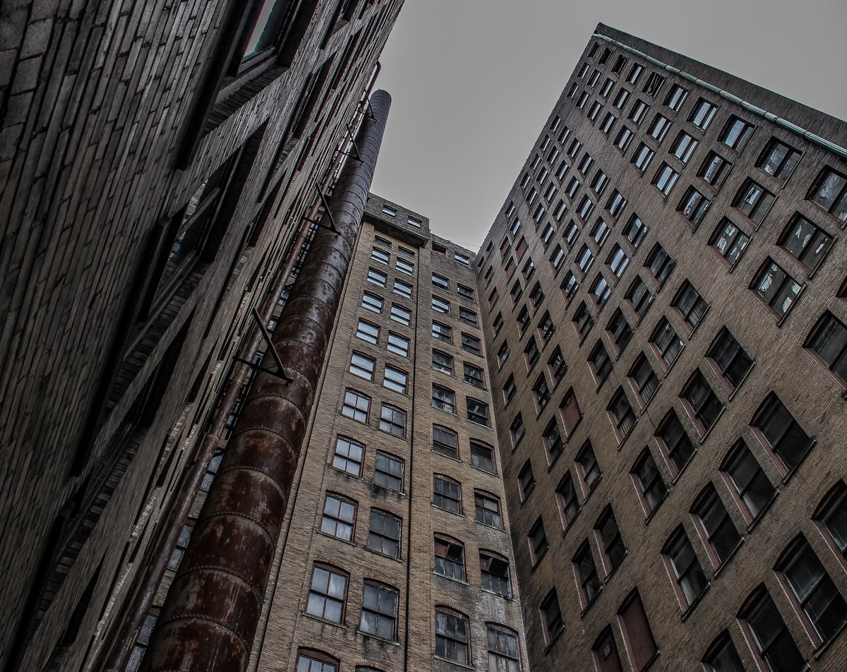 Brown Marx Building – Abandoned Southeast