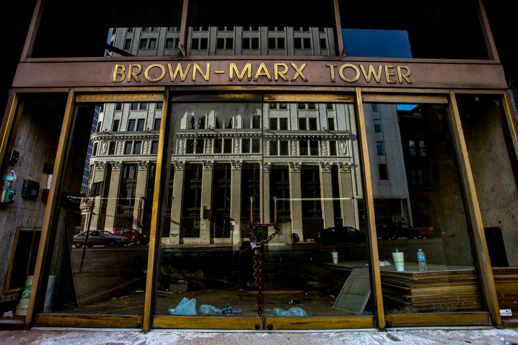 Brown Marx Building – Abandoned Southeast