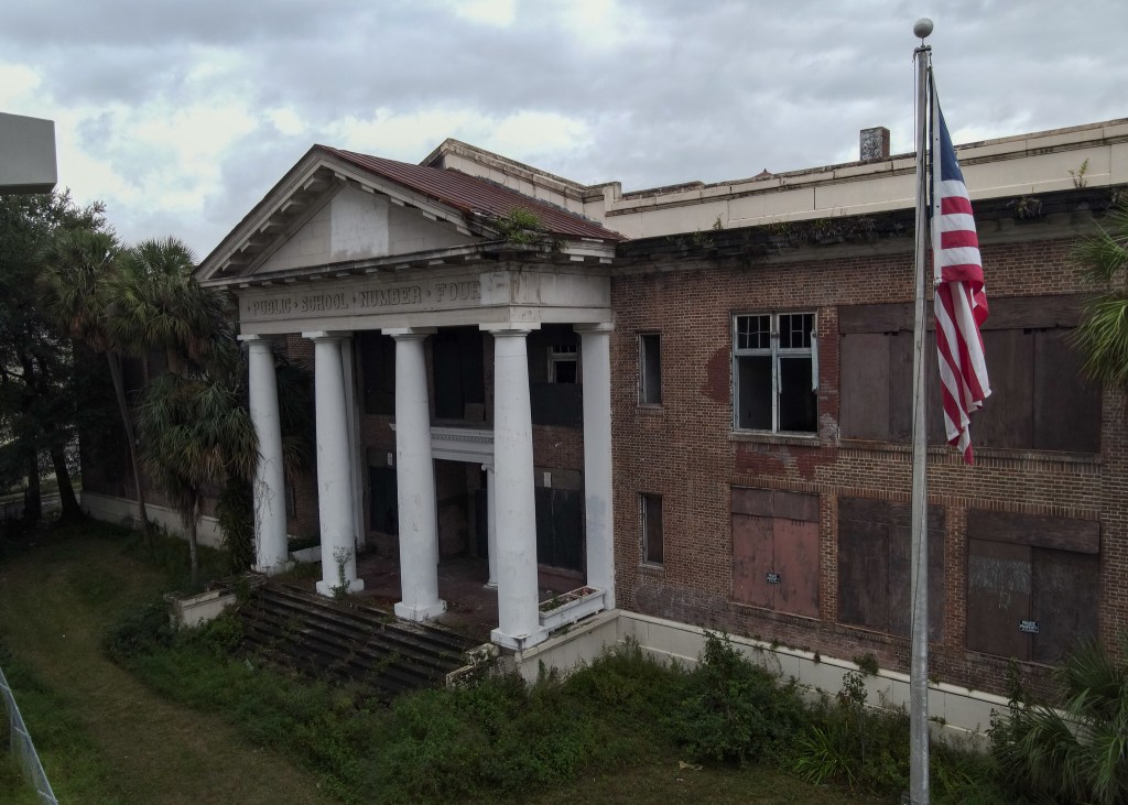 Annie Lytle Elementary School – Abandoned Southeast