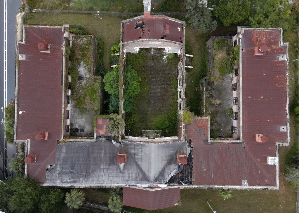 Annie Lytle Elementary School – Abandoned Southeast