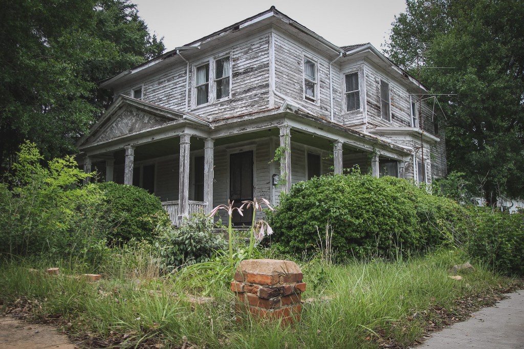 Willie House – Abandoned Southeast