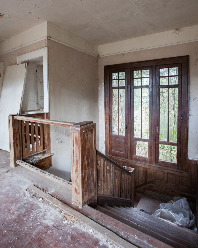 Outlaw House – Abandoned Southeast
