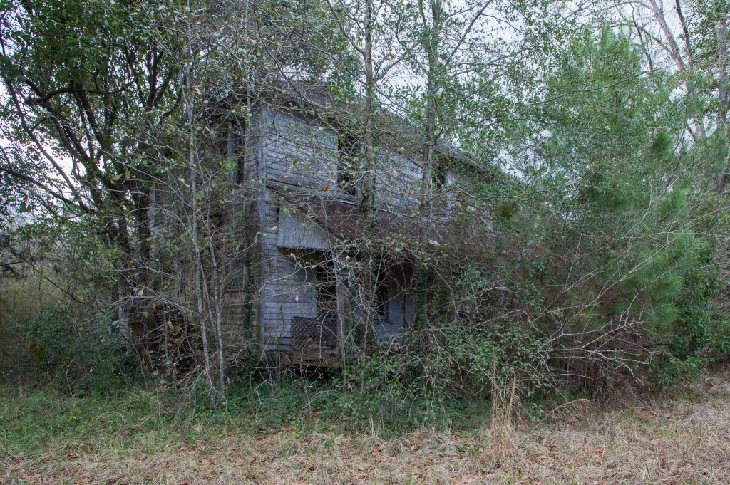 Outlaw House – Abandoned Southeast