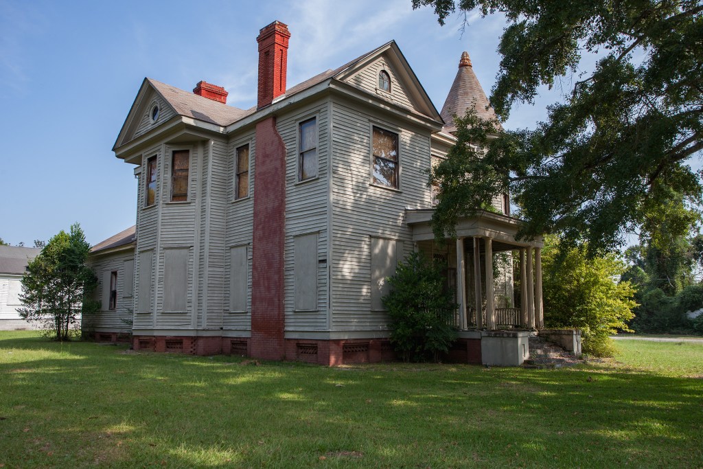 Sadler House – Abandoned Southeast