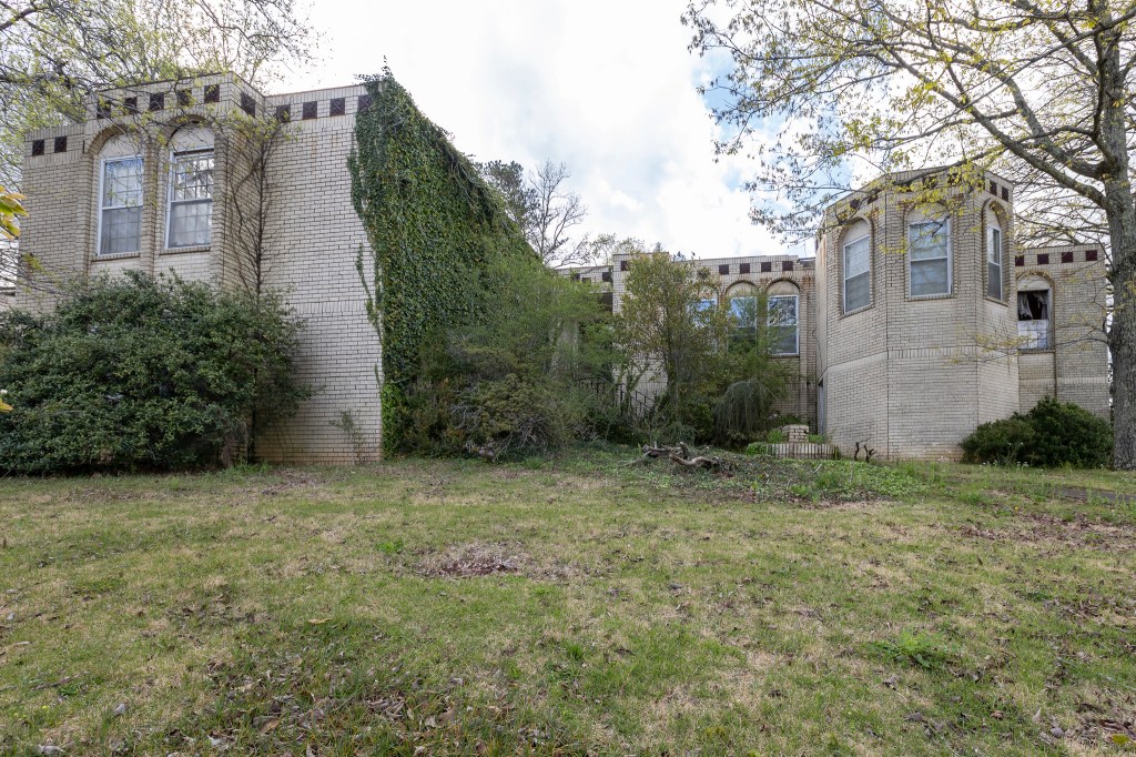 Roebuck Castle – Abandoned Southeast