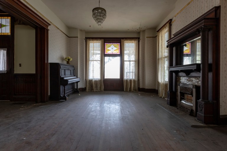 Judge A. E. Singleton Mansion – Abandoned Southeast