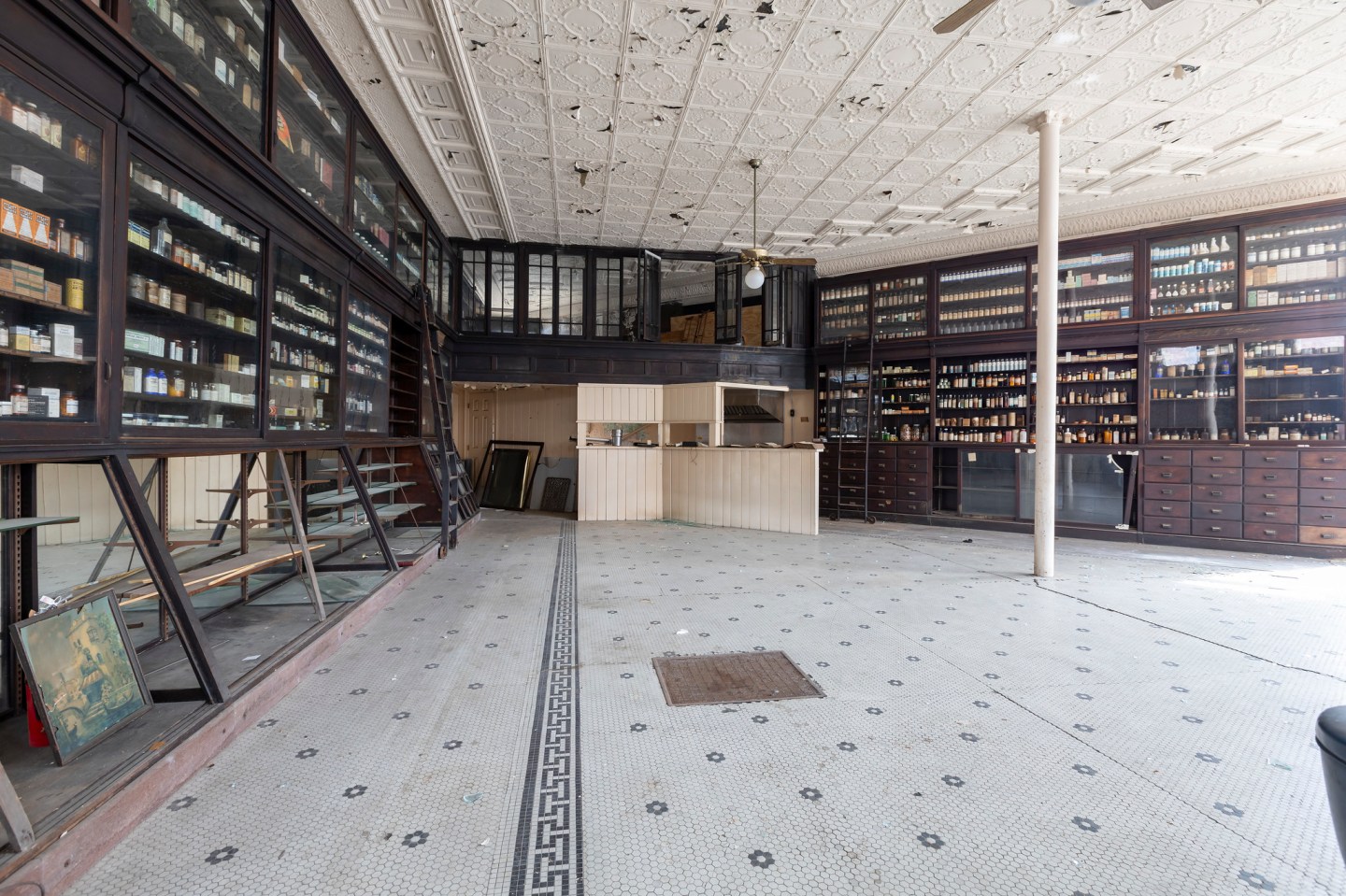 May & Gorham Drug Store – Abandoned Southeast