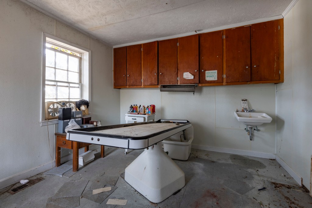 Two Pines Funeral Home – Abandoned Southeast