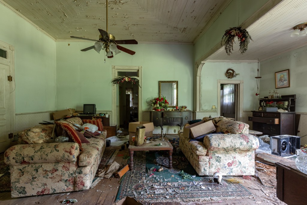 Sternberger-Welch-Hamer House – Abandoned Southeast